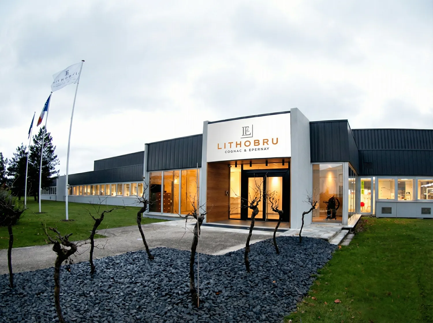 Autajon vestigt zich in Cognac door LithoBru in de groep te integreren ...